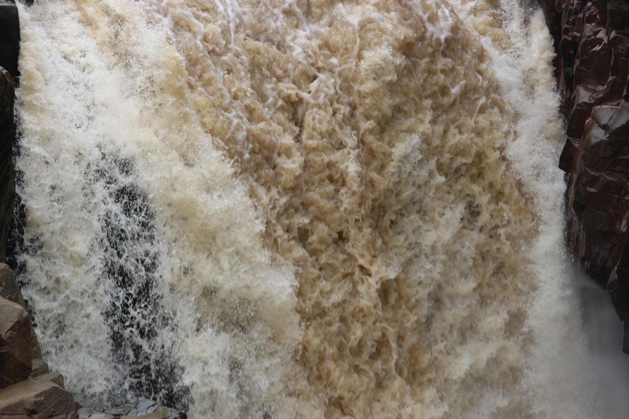 Your complete guide to the breathtaking Raneh Waterfalls – A Merakulous ...